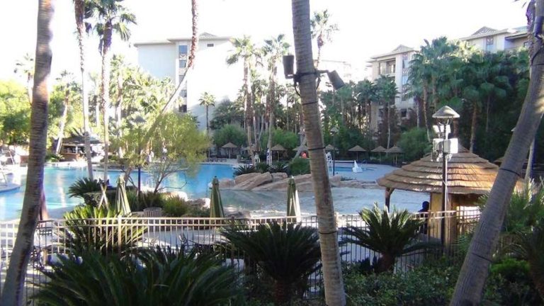 13 Best Beaches in Vegas for Digital Nomads & Long-Term Travelers | The ...