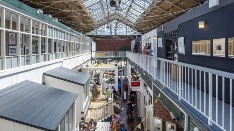 30 Unique Things to Do in Manchester, UK | theworkingtraveller.com