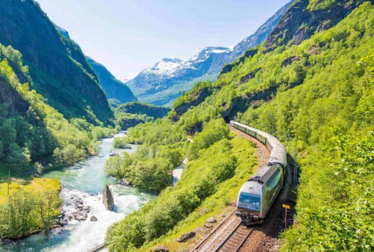 30 Most Beautiful Train Rides in the World | theworkingtraveller.com