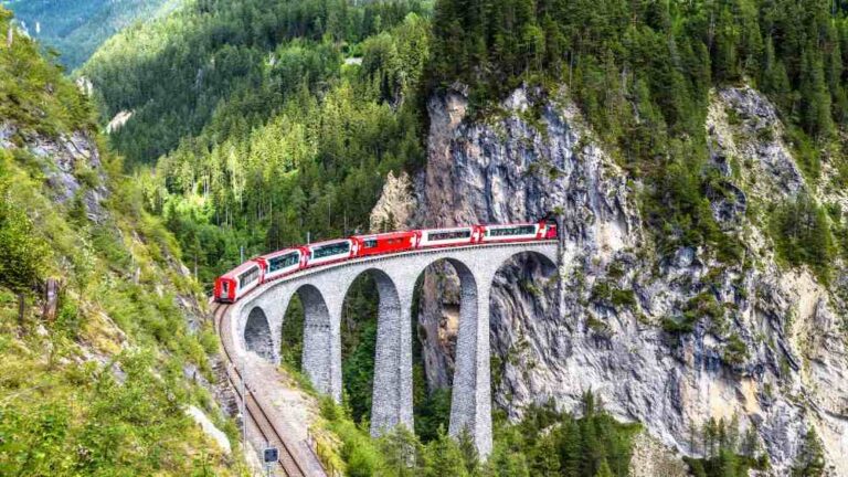 30 Most Beautiful Train Rides in the World | theworkingtraveller.com